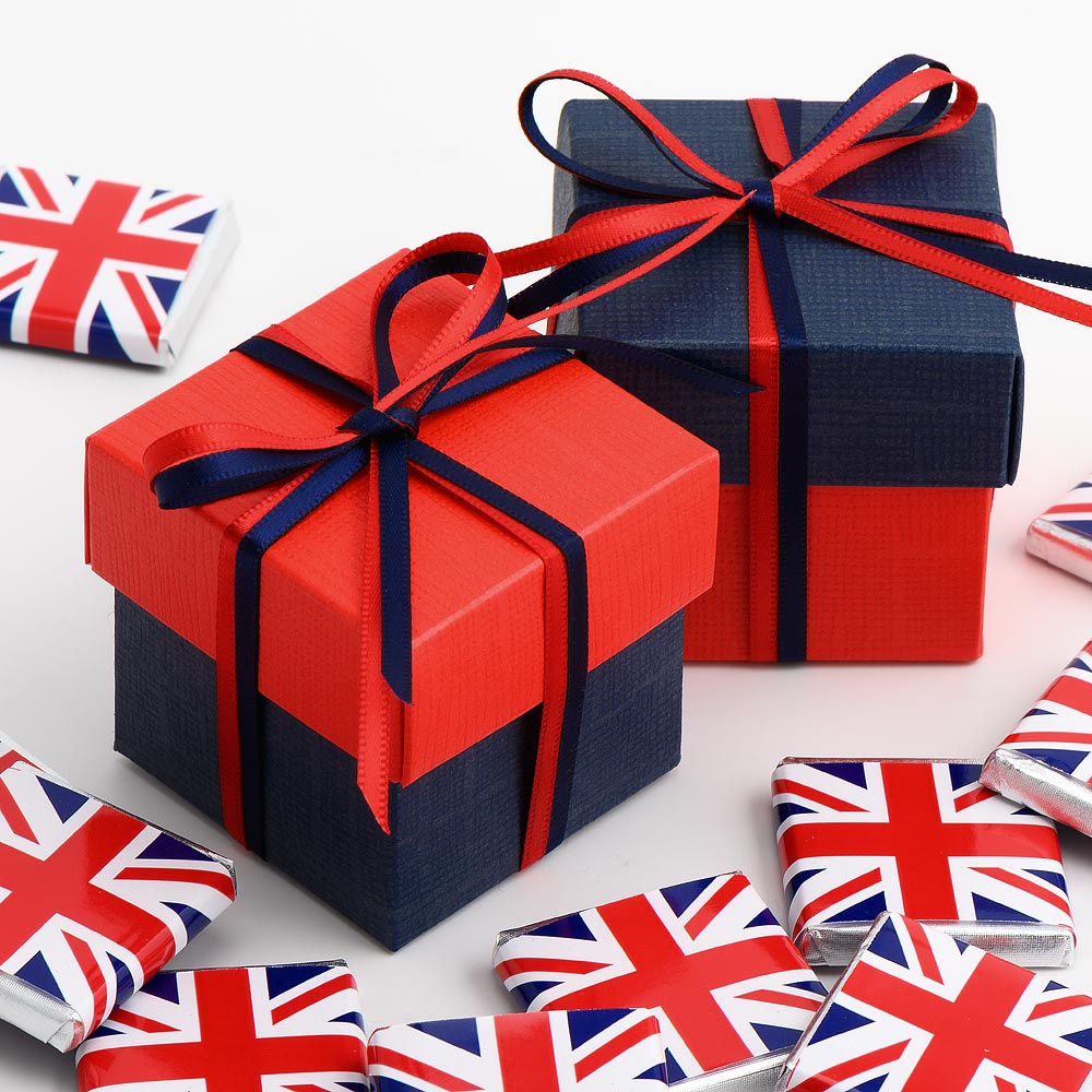 DIY Two Tone Boxes in Red Silk & Navy Silk | UK Wedding Favours